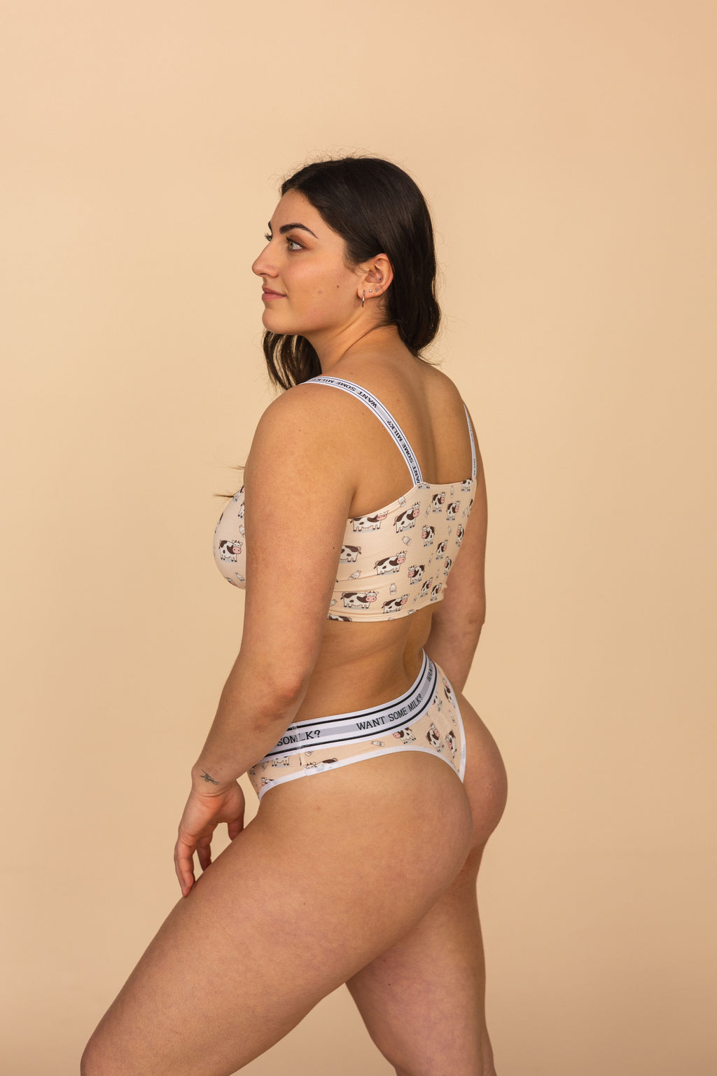 String "WANT SOME MILK" – popunderwear