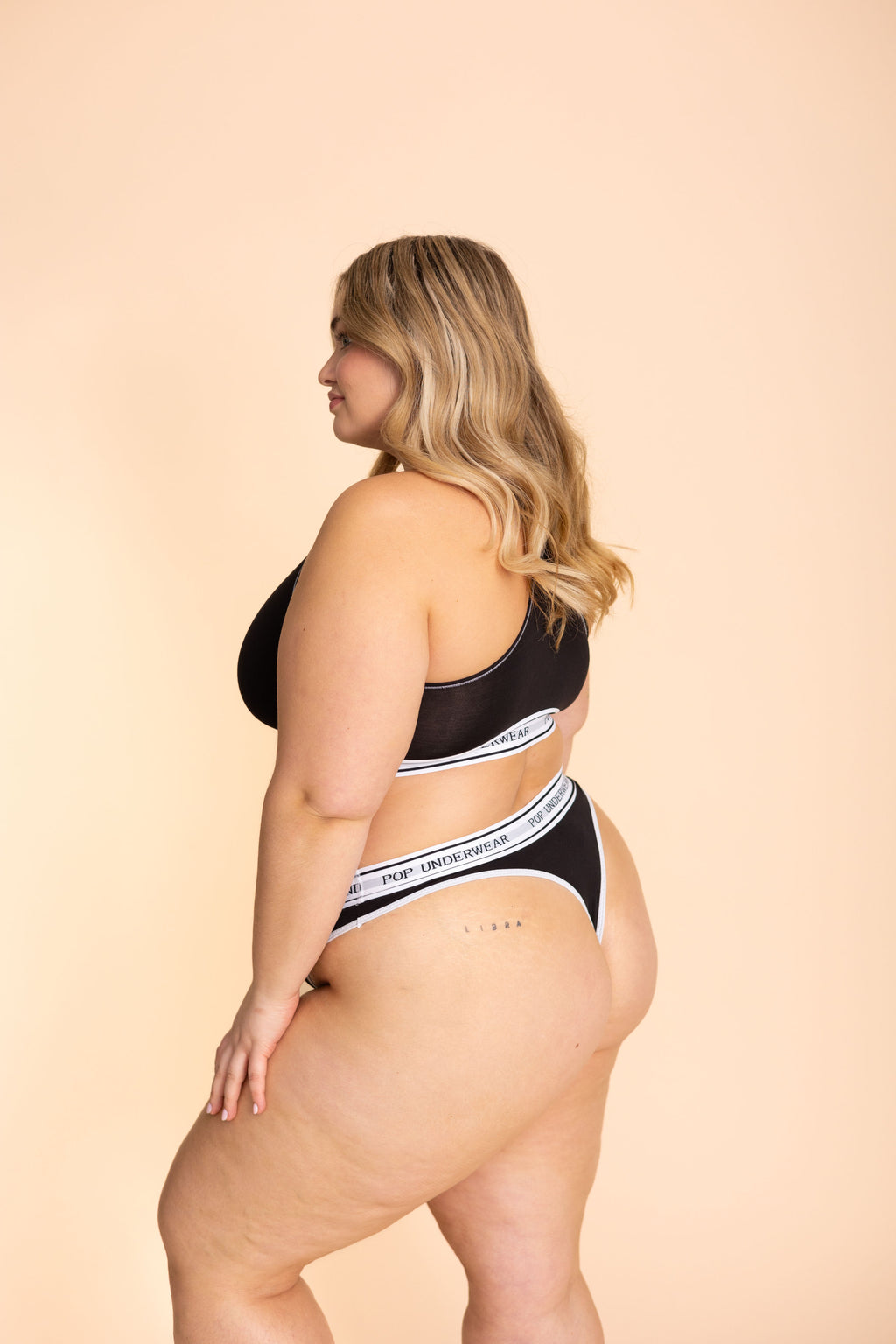 String "BLACK" – popunderwear